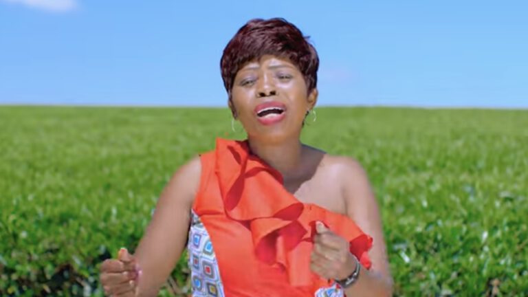 Amazing Anne – Ft James Masila – Sifa ni Zako (Official Video) – Faith Blog English